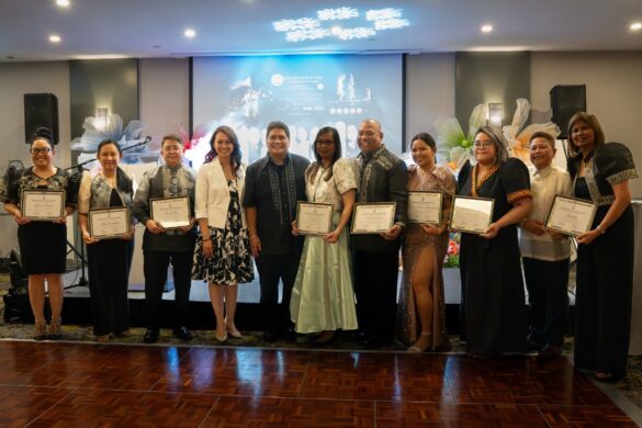 Hailee Steinfeld Celebrates Filipino Heritage and Career Milestone ...